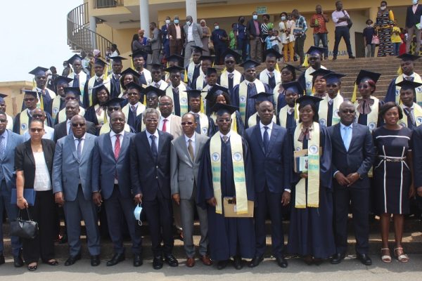 Programme GPE-Abidjan: remise de diplômes à 42 auditeurs de la 21e promotion - Journal de Brazza