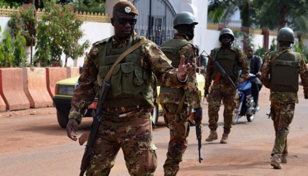 Mali : arrestation de trois Européens suspectés de « terrorisme ...